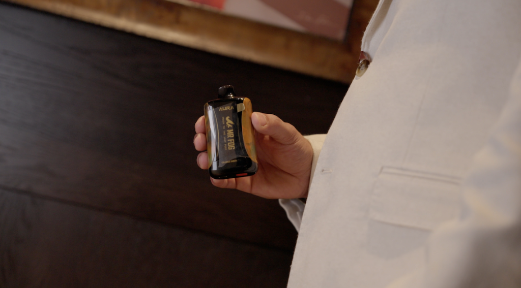 disposable vs rechargeable vape Canada Archives - Mr Fog - Enjoy To The ...